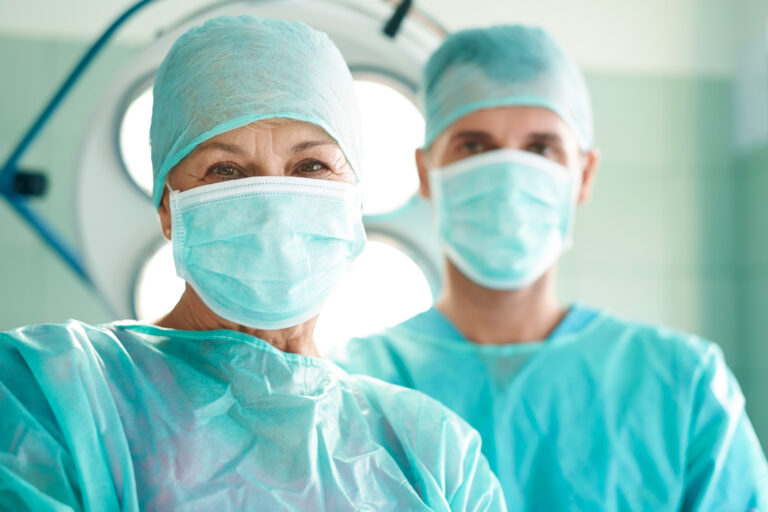 Os principais cuidados no pós-operatório da cirurgia plástica ...